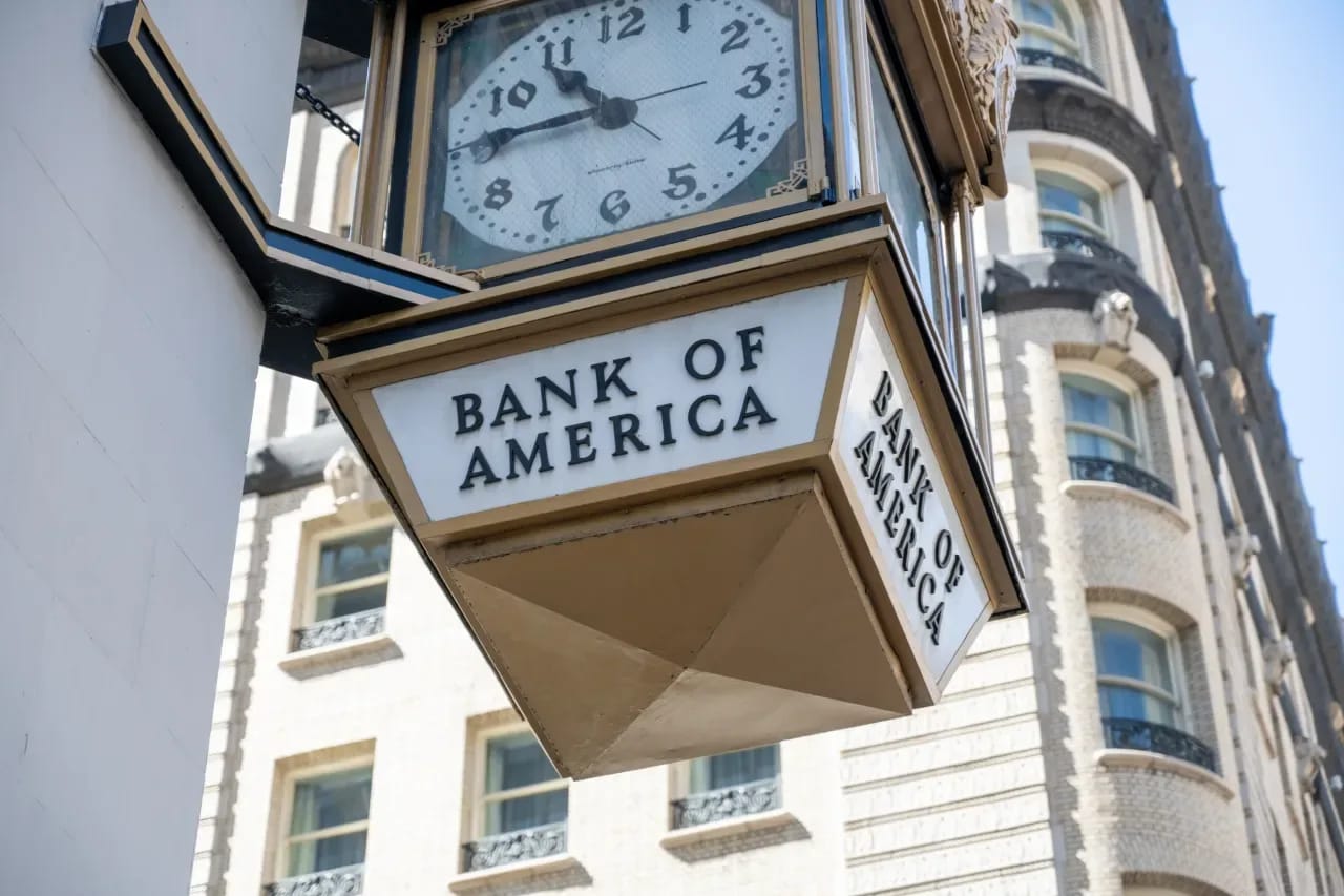 Bank of America heads into earnings with a new risk on the table ...