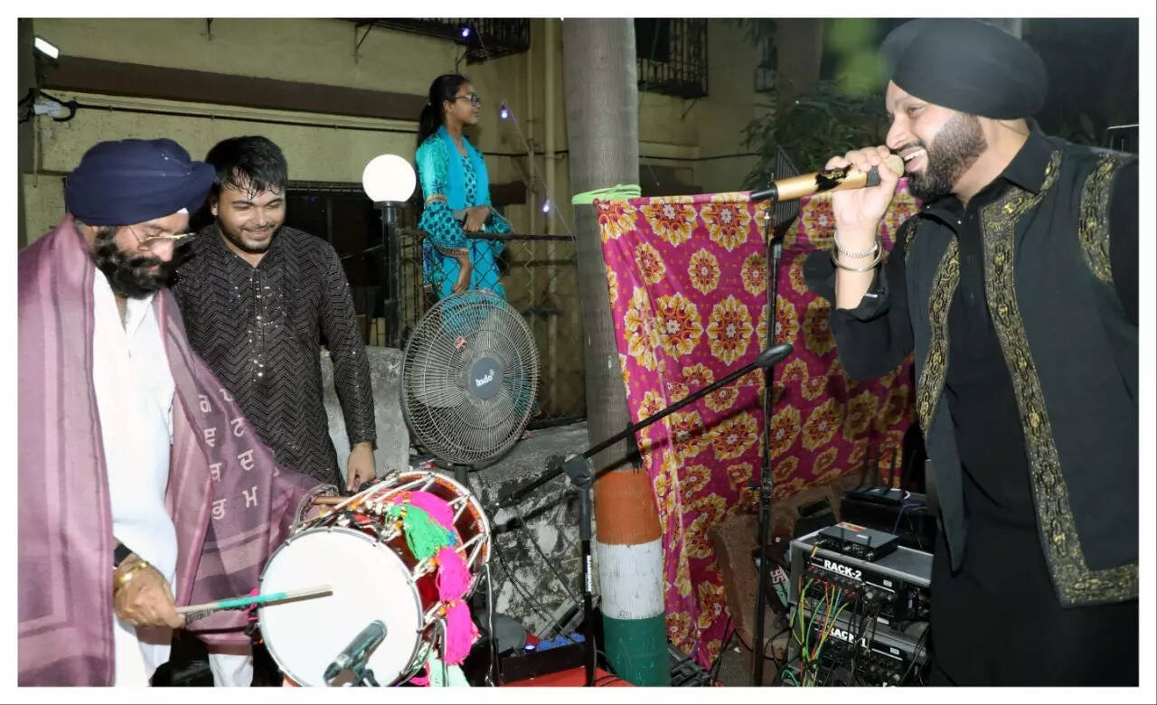 Juggy Sandhu adds festive energy to Mumbai’s Lohri celebration at ...