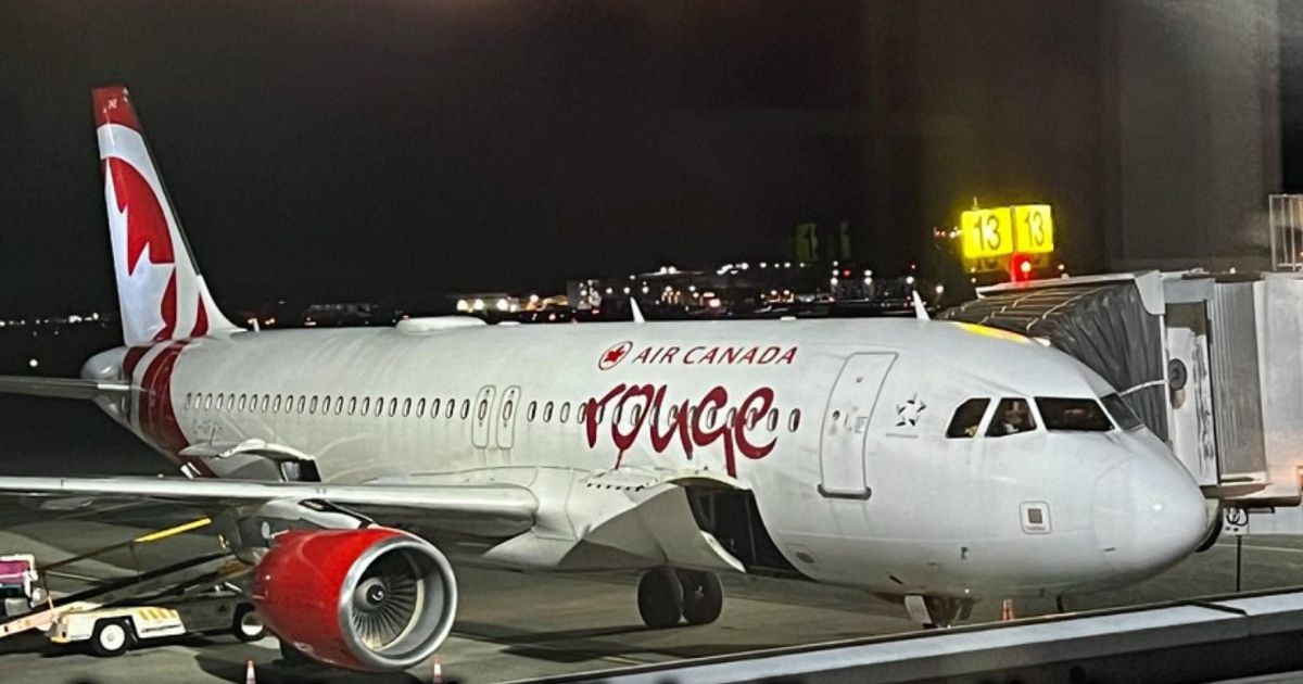 Passengers report loud 'screaming' just before takeoff – the discovery ...