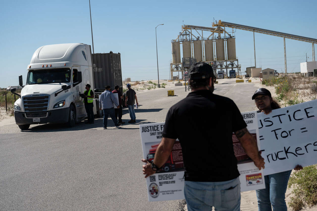 'Raid by another name': Trump crackdown on immigrant truckers forces ...