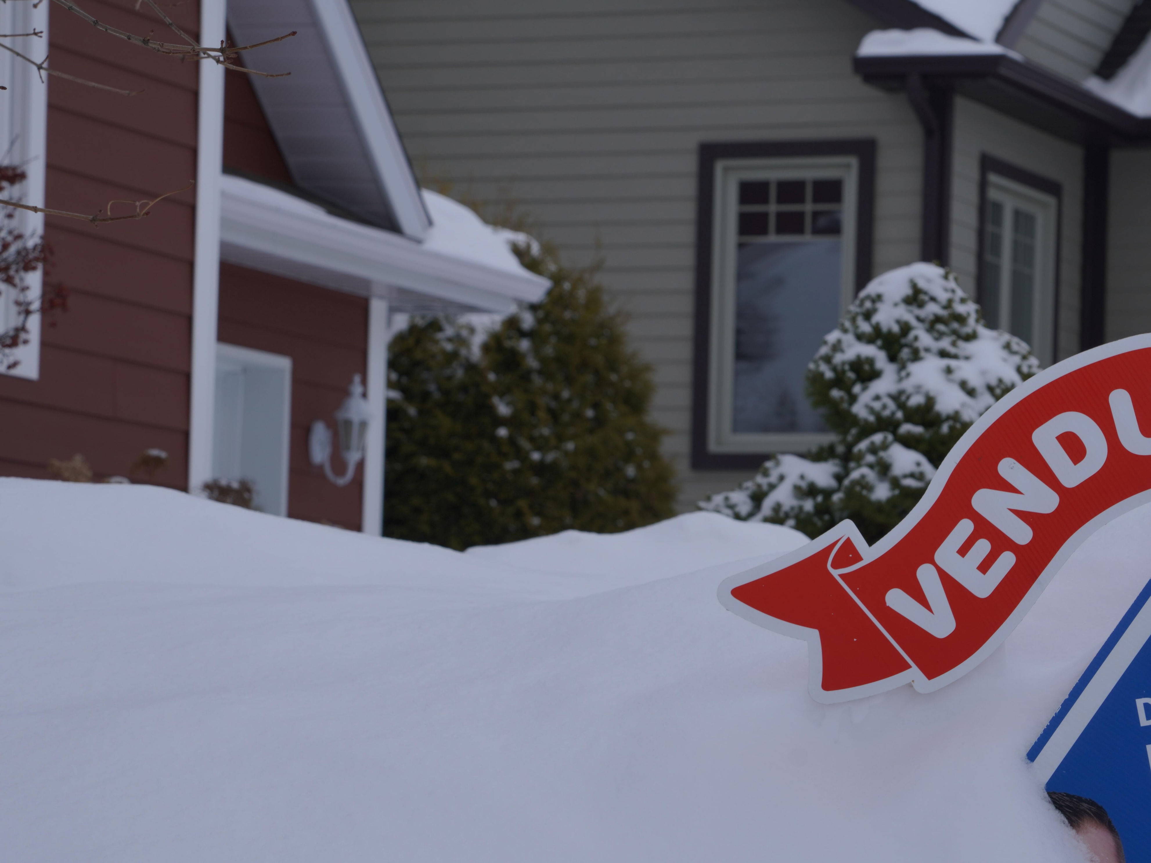 Folie immobilière : 500 familles de Québec espèrent gagner une mise de ...