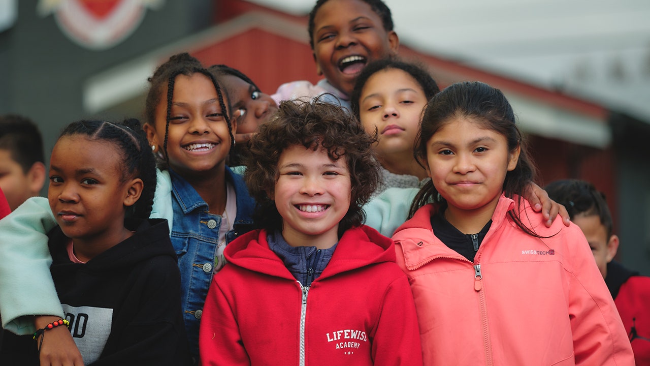Washington school district forces students to hide Bibles in backpacks ...