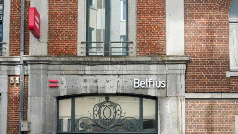 La Belgique prévoit de vendre sa participation dans Belfius pour 2 ...