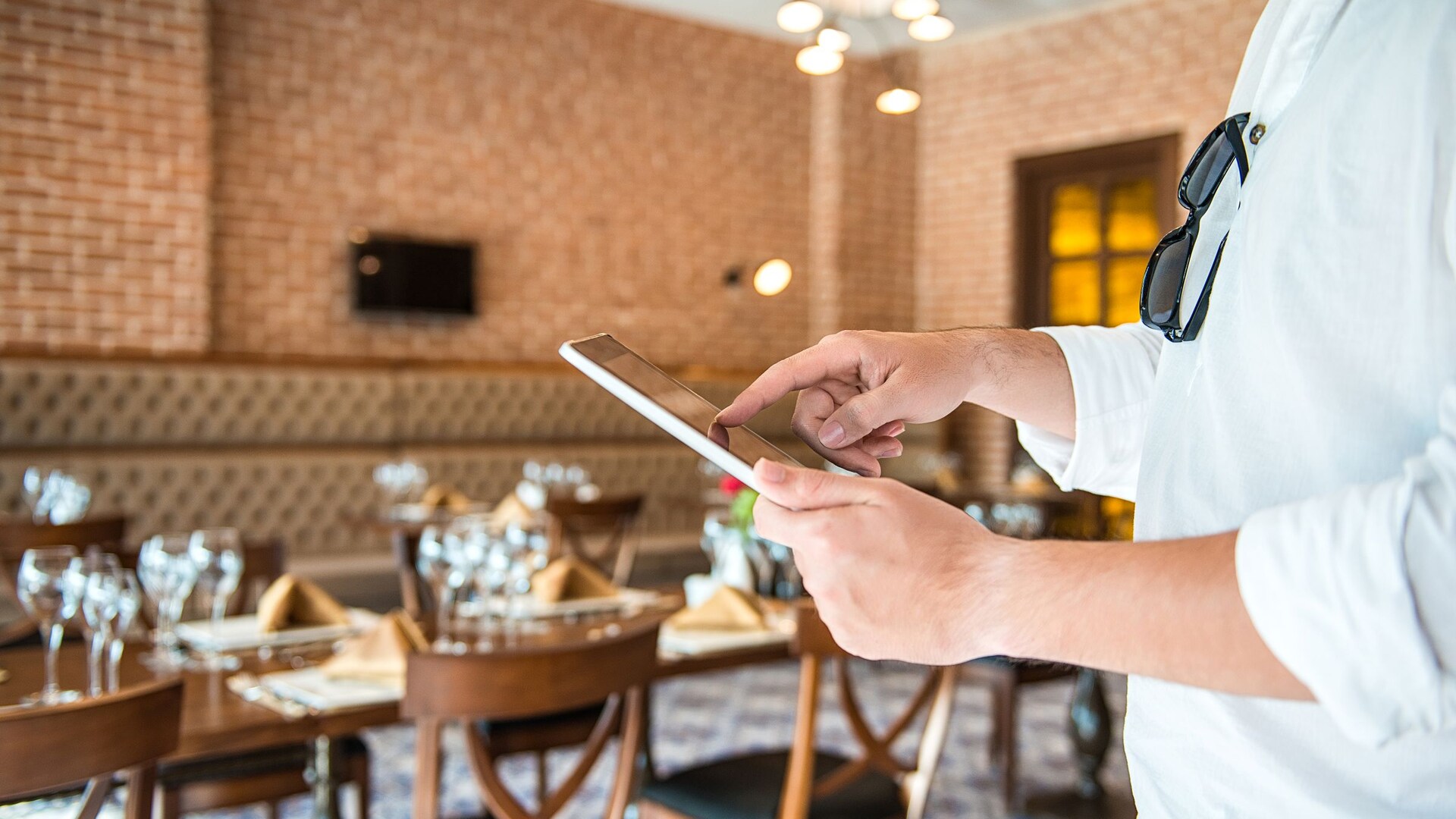 Verbraucherzentrale klärt auf: Sind Zeit-Slots im Restaurant erlaubt?