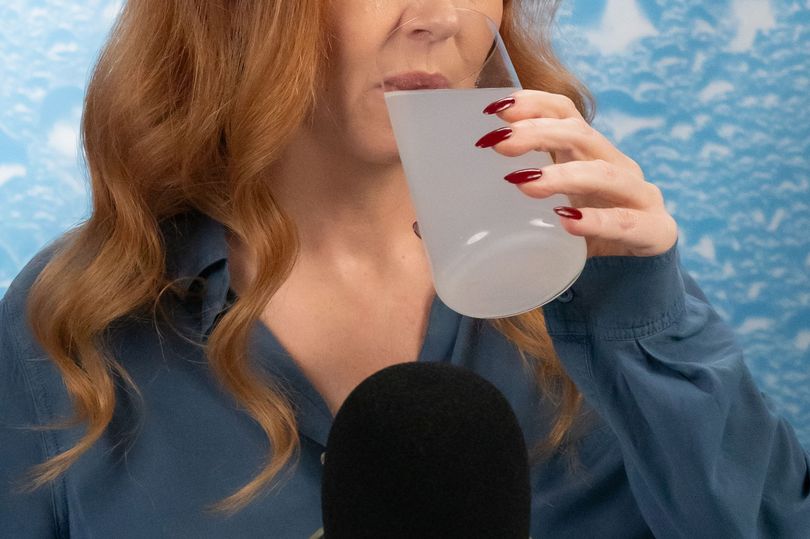 Psychologist explains how to trick yourself into drinking more water