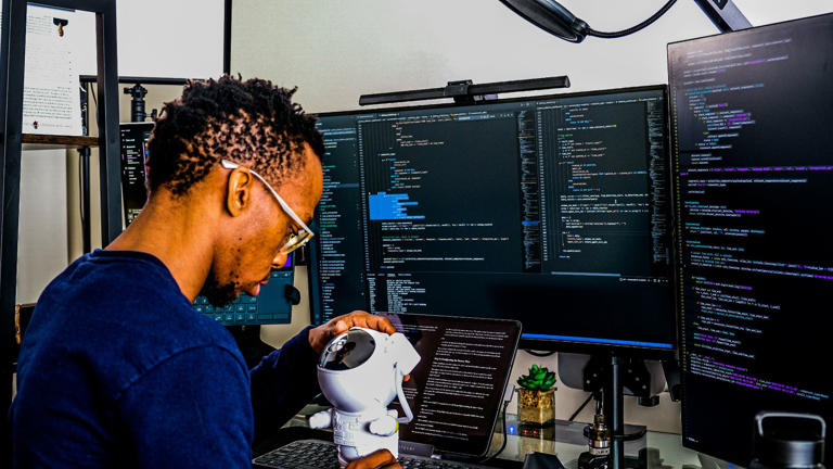 Scientists who modeled the lost canals of China's Liangzhu city ...