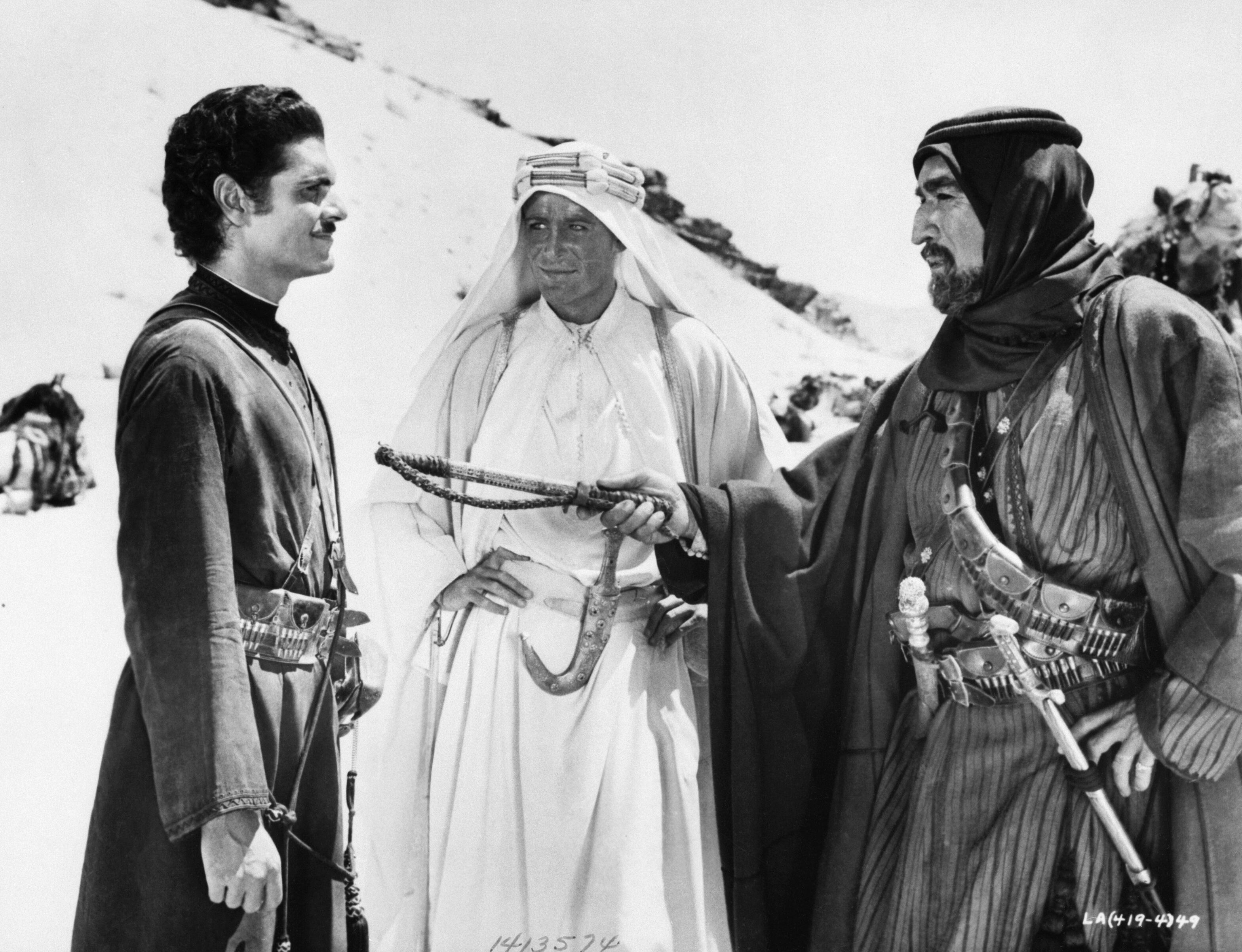 Lawrence of Arabia images given trigger warning at UK's National ...