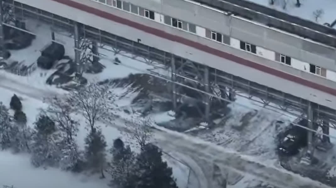 Russia stations military vehicles next to reactors at Zaporizhzhia ...