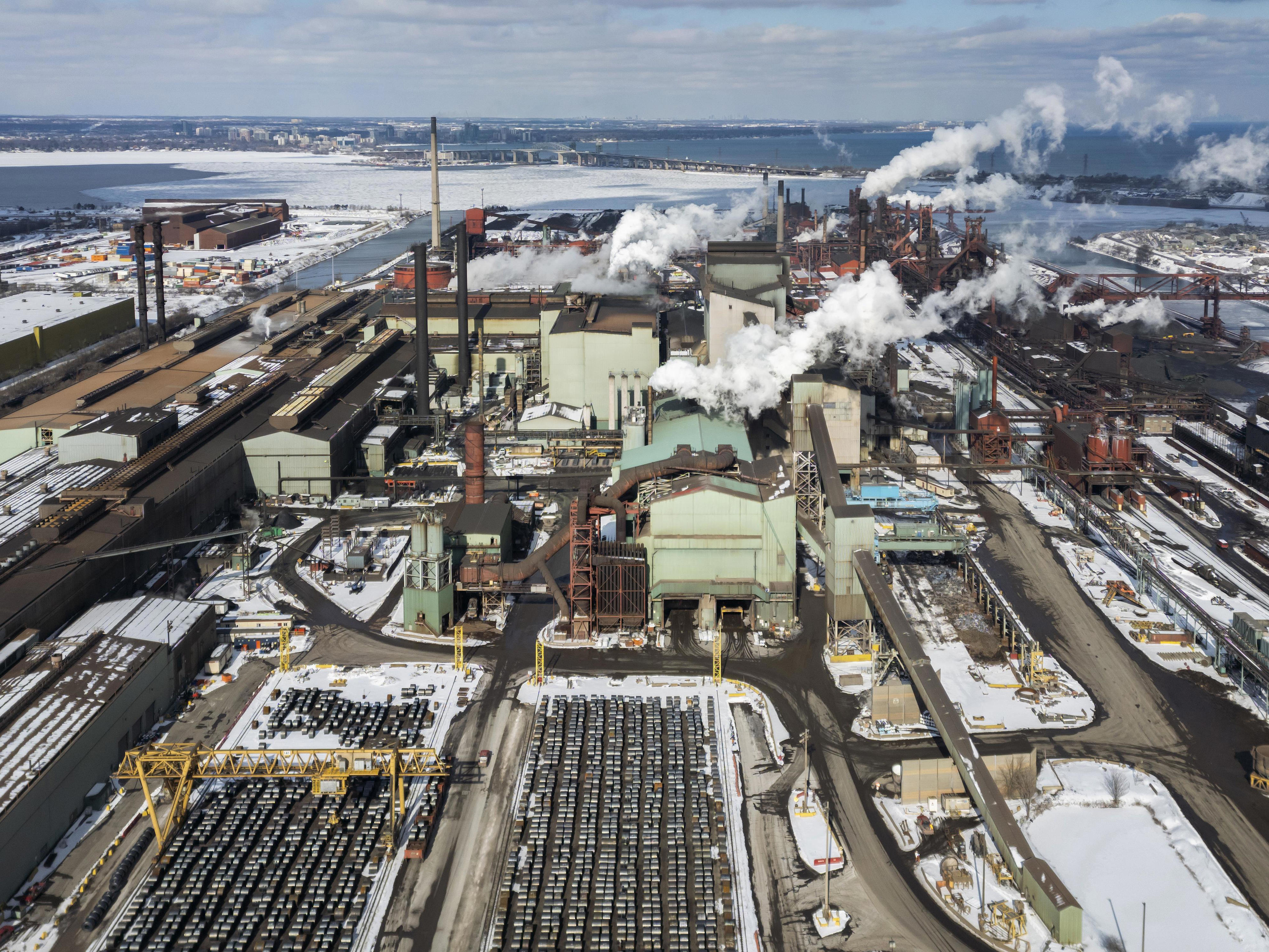 ArcelorMittal Dofasco prolonge l’échéancier d’un projet de réduction ...