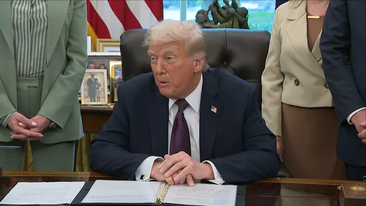 'You're gonna lose them': Trump tries to stoke fear, warns blue cities ...