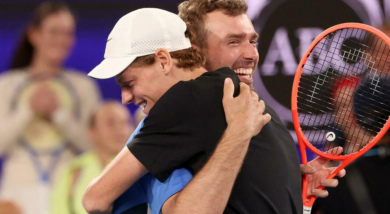 Jannik Sinner eliminato da un dilettante: il servizio sbagliato, poi ...