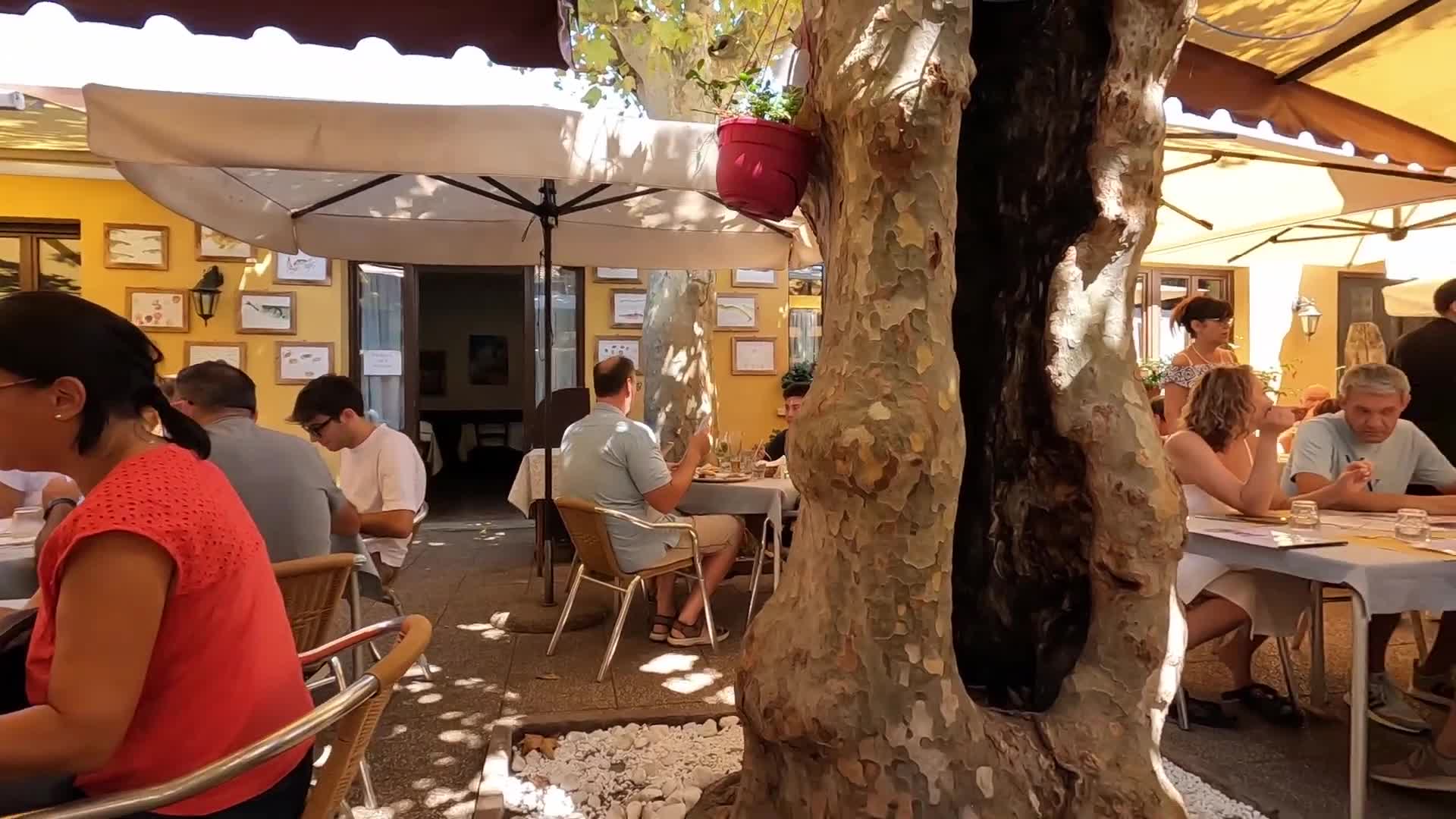 Murano day trip: Glass blowing, canals & Italian eats | Venice travel vlog