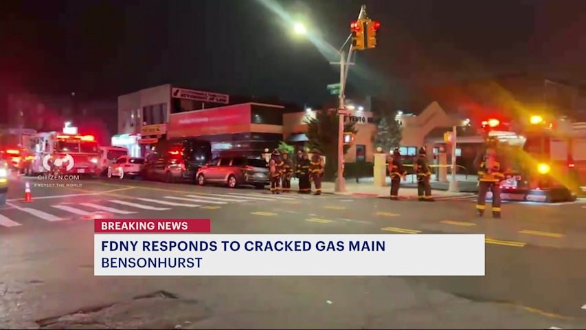 Emergency crews respond to cracked gas main in Bensonhurst
