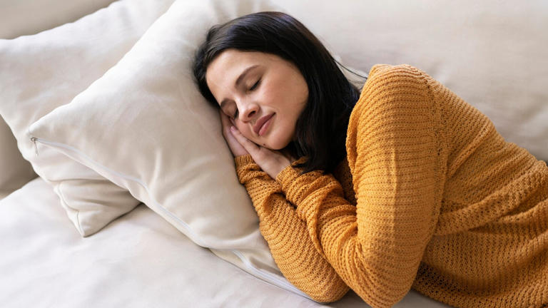 Akshaye Khanna’s 10-hour sleep routine – expert shares if it’s good or ...