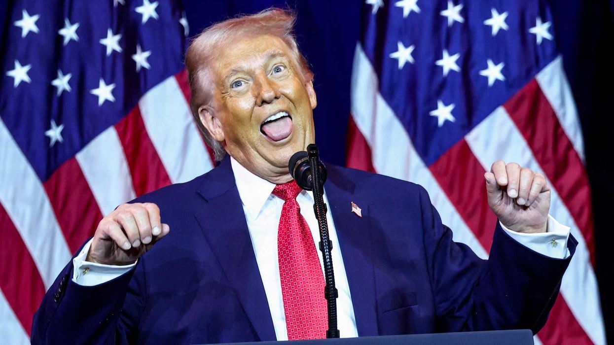 At last, an actual 'stable genius' to show Trump for the idiot he is ...