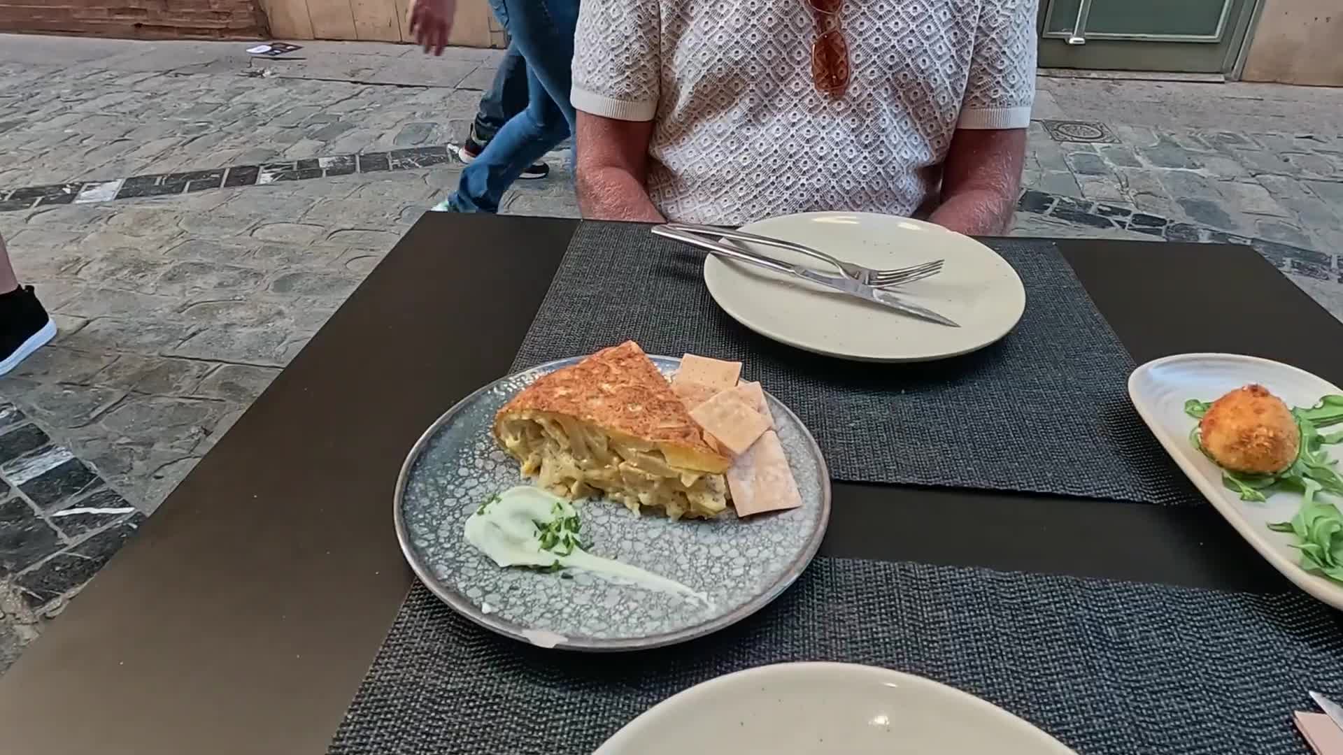 Where to eat Malaga, Spain! Best restaurants food tour with ...