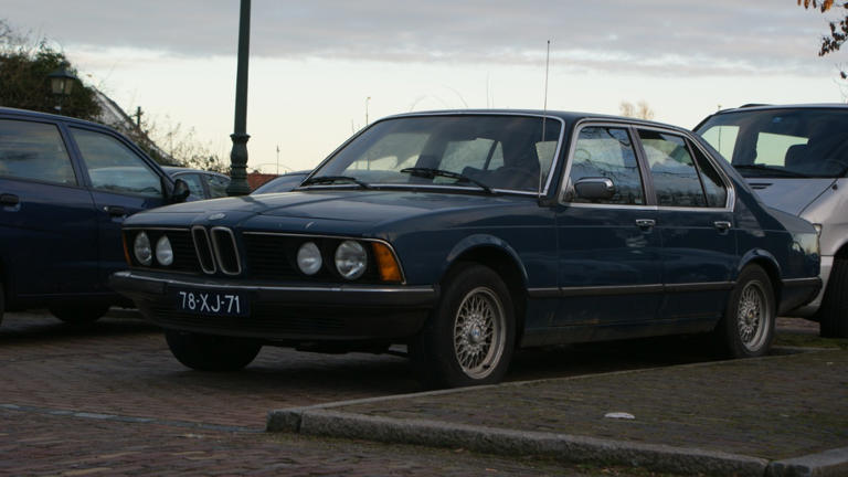 When the 1978 BMW 633CSi defined grand touring