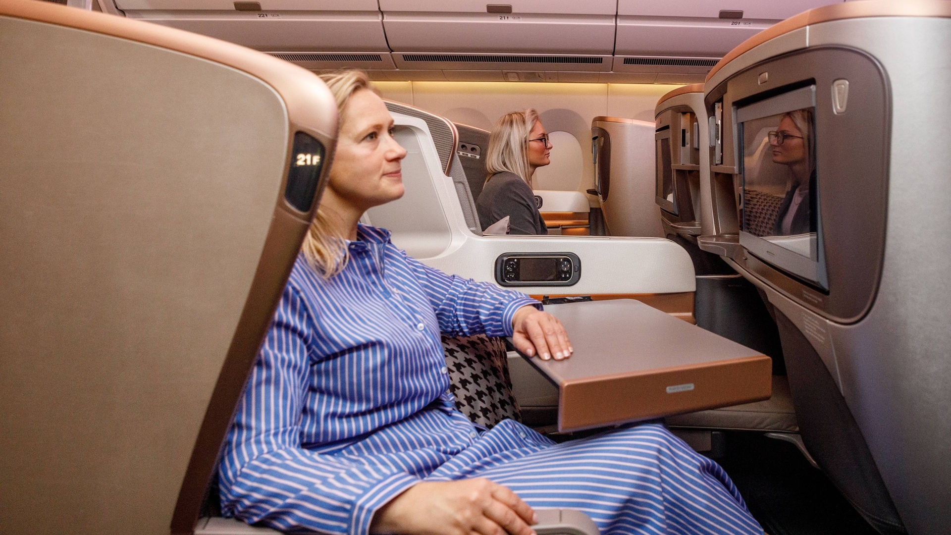 Upgrade gegönnt: Was Joey beim ersten First-Class-Flug wirklich ...