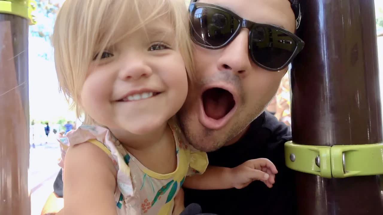 Cute daddy daughter date (cuteness overload)
