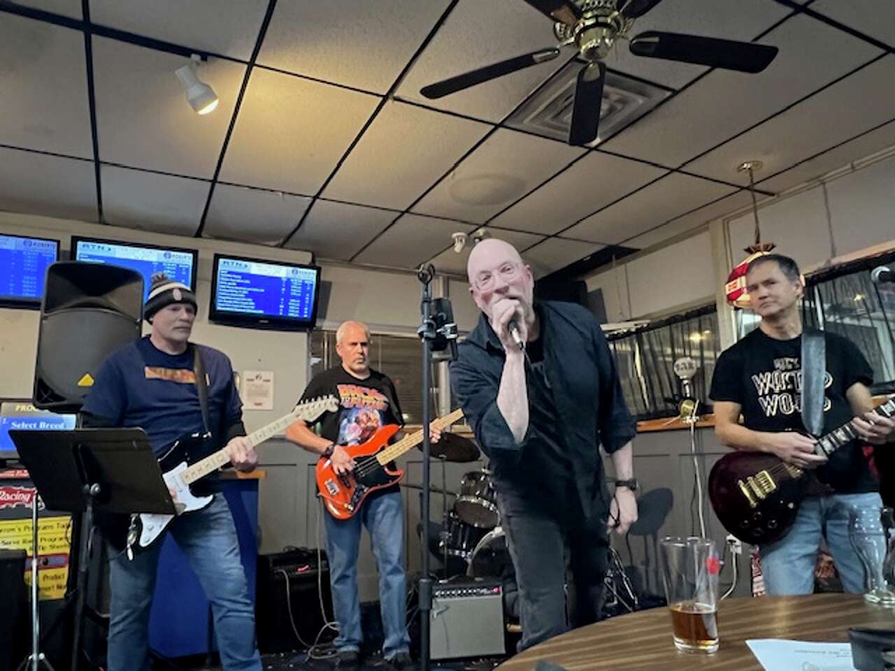 Grondahl: Last gig lets aging rockers recapture glory days