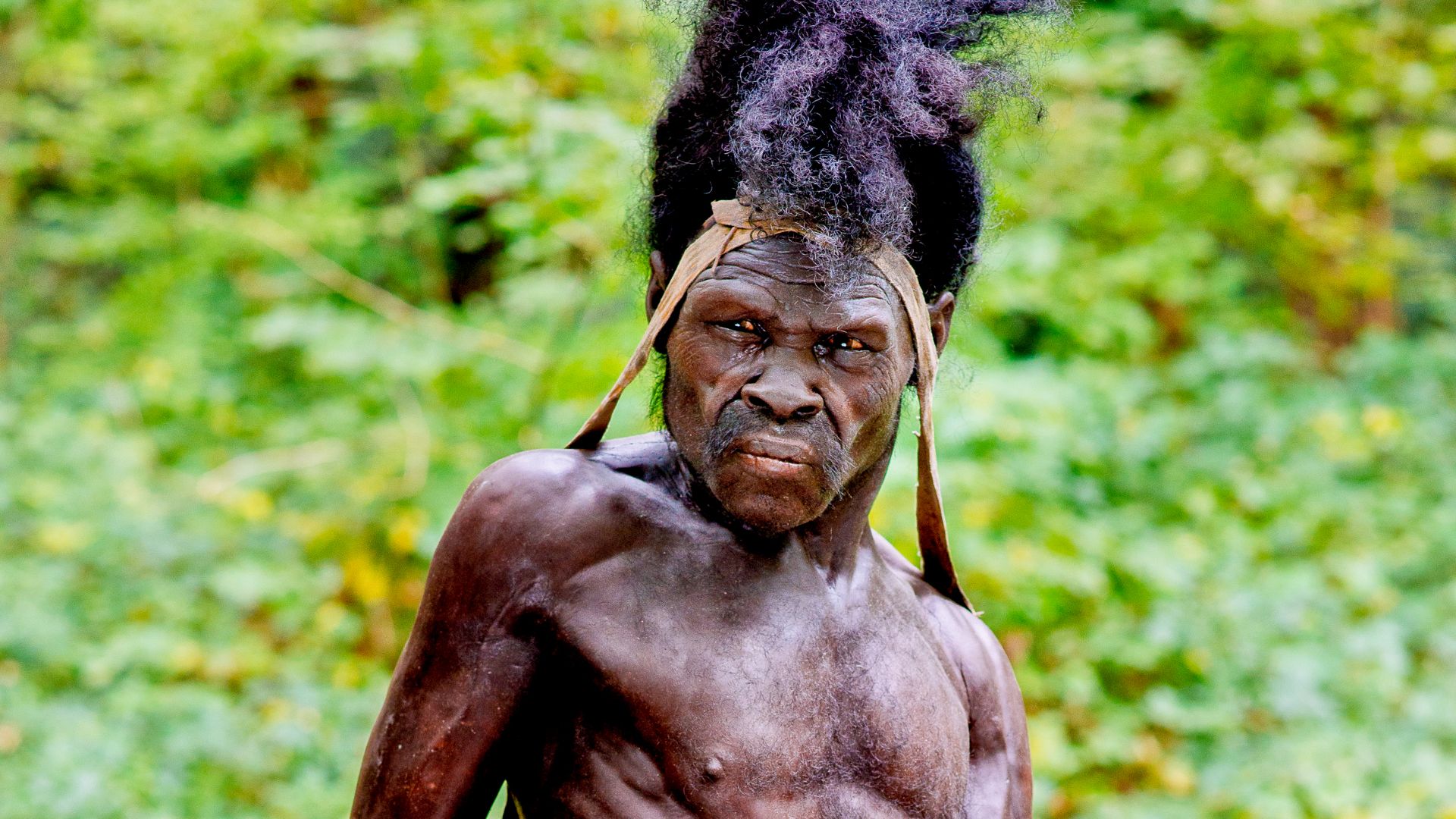 There are just three lineages out of Africa that every human alive ...