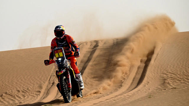 Dakar: Al-Attiyah volta a liderar, Serradori venceu etapa. Lusos em 17.º