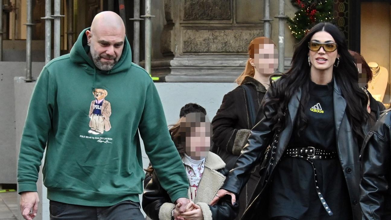 Ήβη Αδάμου και Μιχάλης Κουινέλης σε κοινή εμφάνιση με την κόρη τους ...