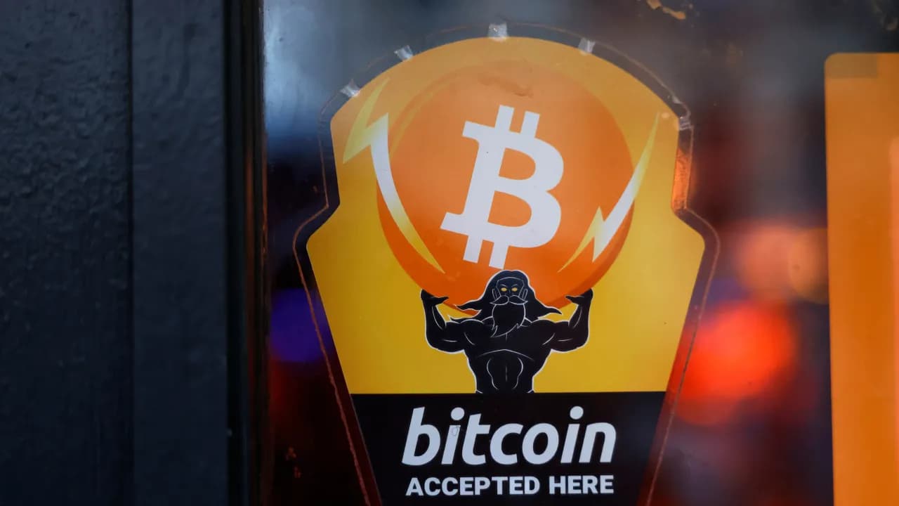 US financial advisors are adding crypto in 2026 despite volatility ...