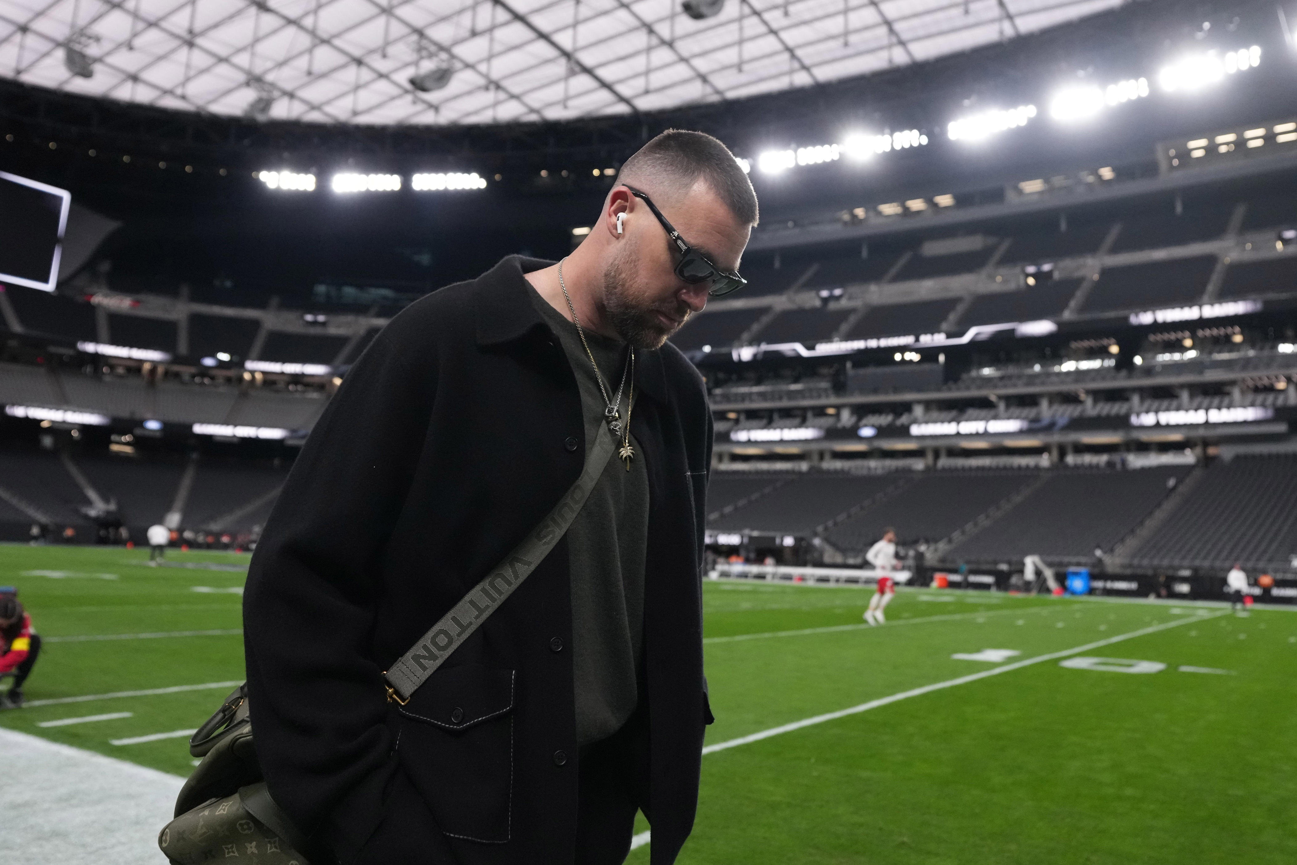 Jamaal Charles comments on Chiefs TE Travis Kelce's retirement rumors