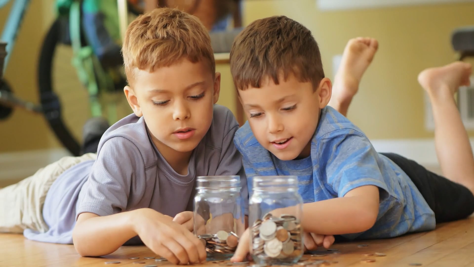 Millionaire dad's 5 money phrases work better than lectures—here's what ...