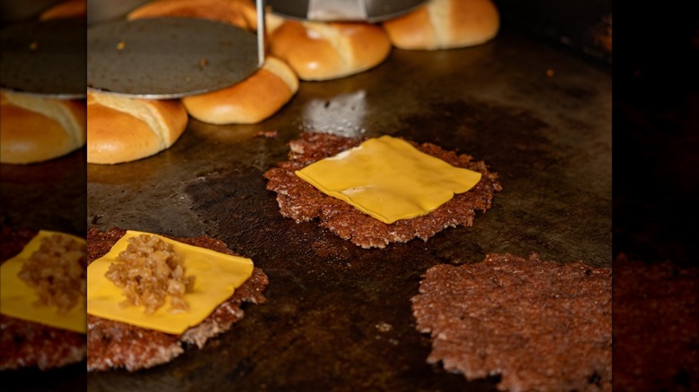 9 tips for making smash burgers like a pro