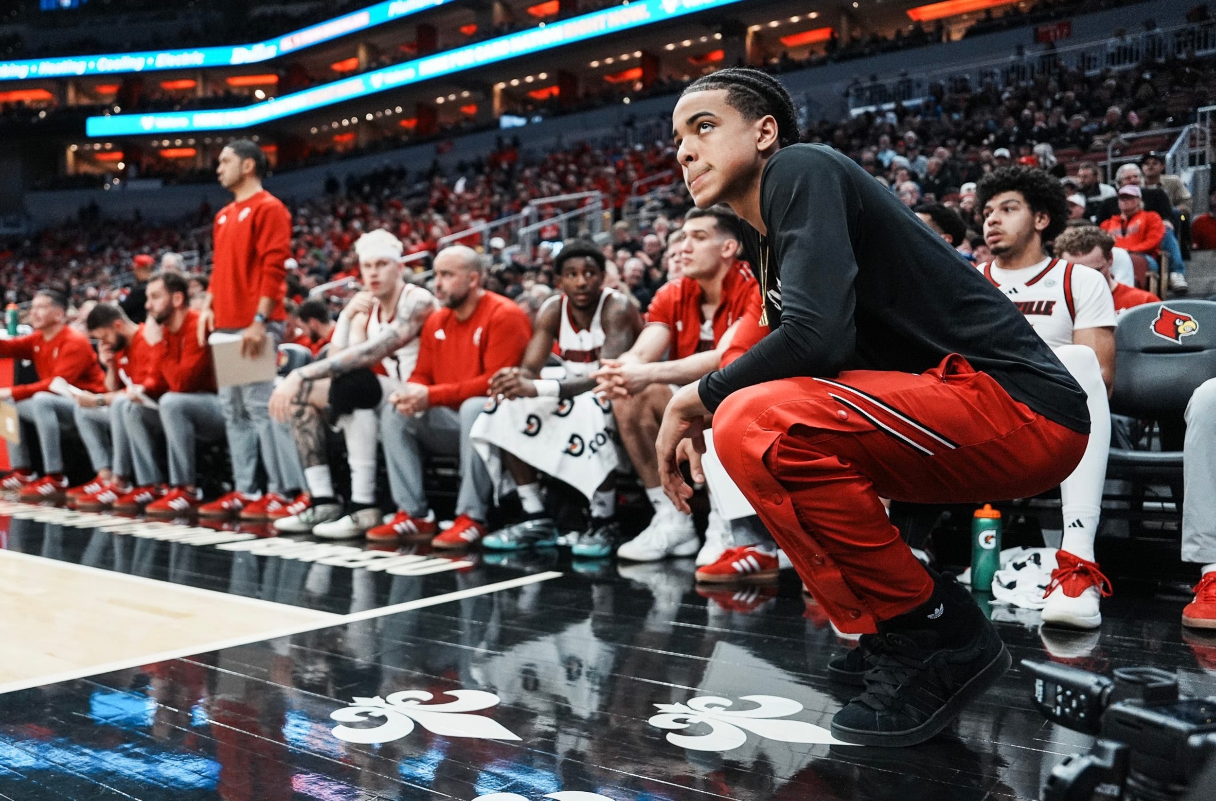 No. 20 Louisville continues to struggle without Mikel Brown Jr. in loss ...