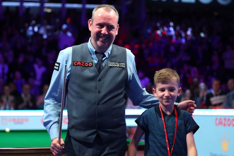 Mark Williams' 12-year-old son is a snooker prodigy as he blows away ...