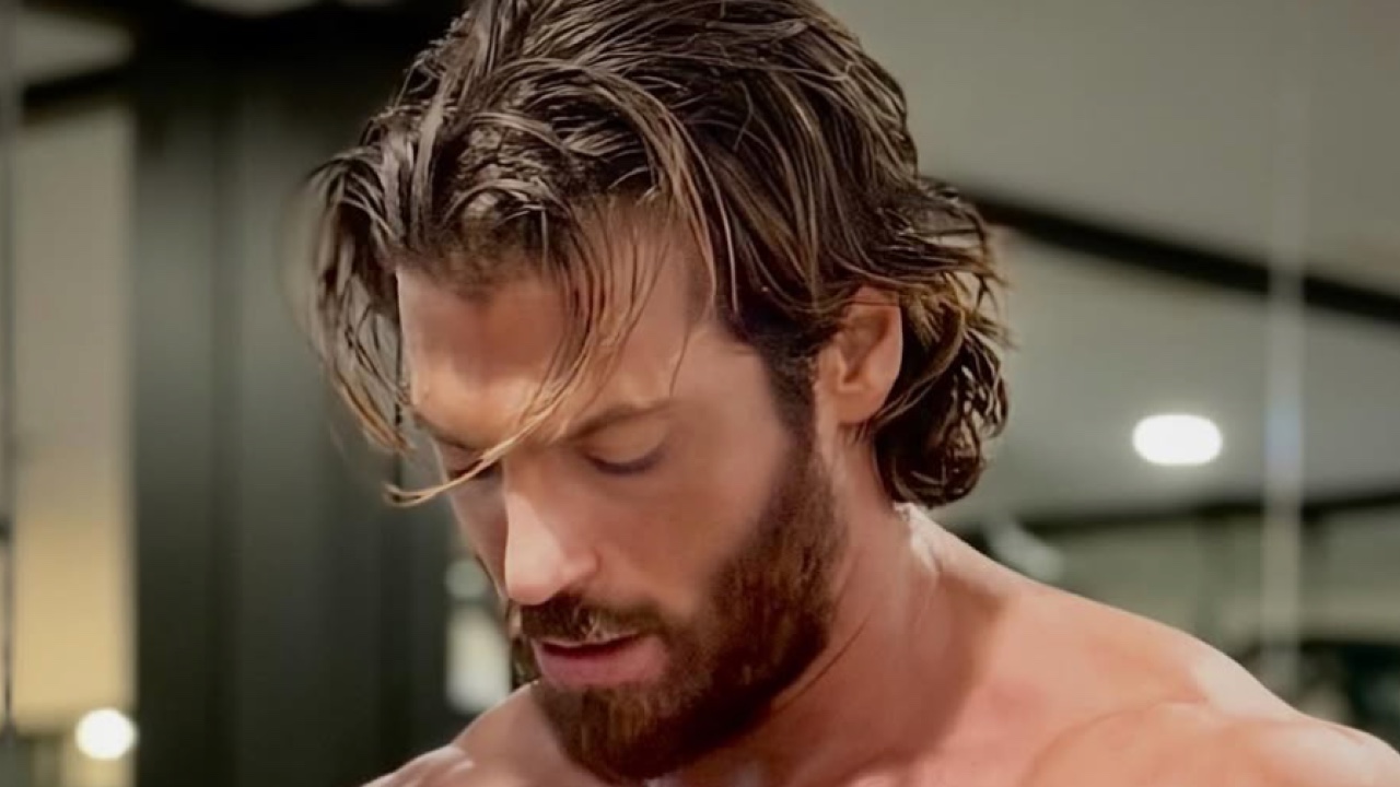 Can Yaman sorpreso, la mamma di Bradley Cooper è una fan di Daydreamer