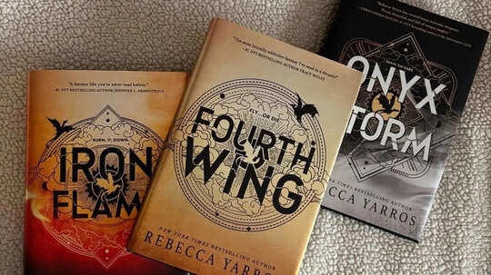 Reading Fourth Wing, I've understood why the enemies-to-lovers trope ...