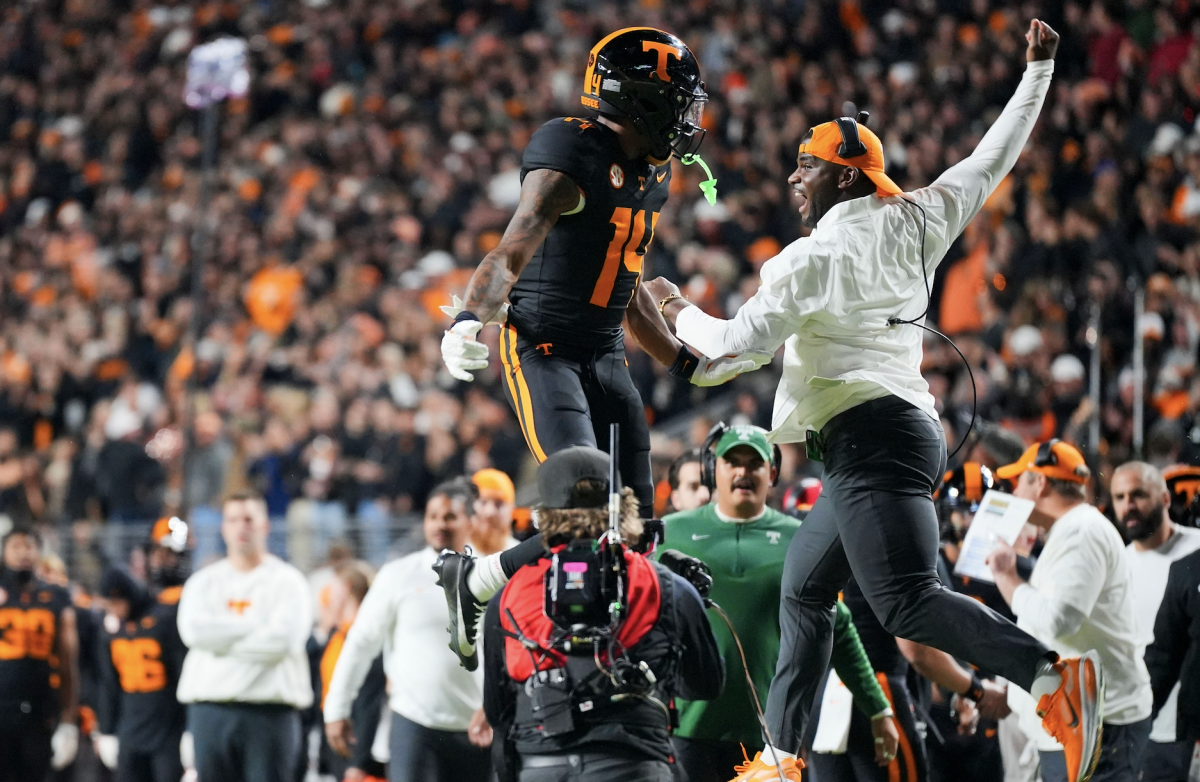 Top Tennessee Vols playmaker makes important announcement that fans ...