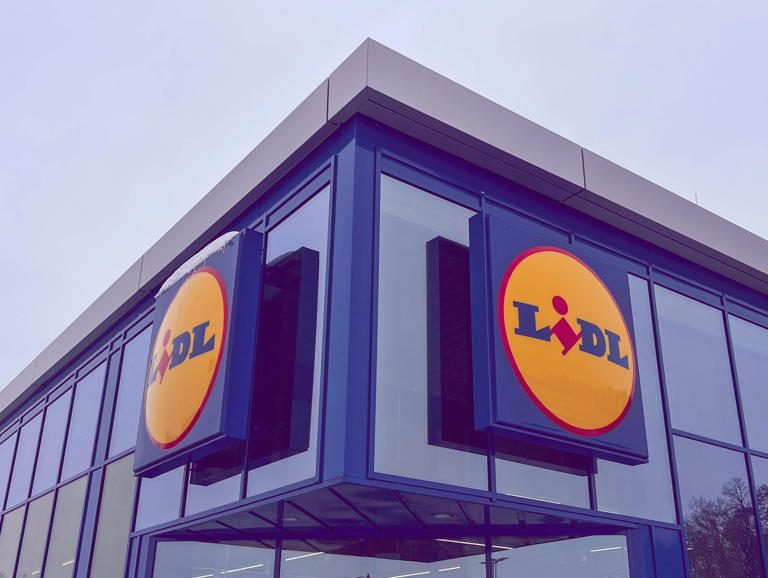 Lidl hat einen coolen Thermo-Steppmantel, der auch die größten ...