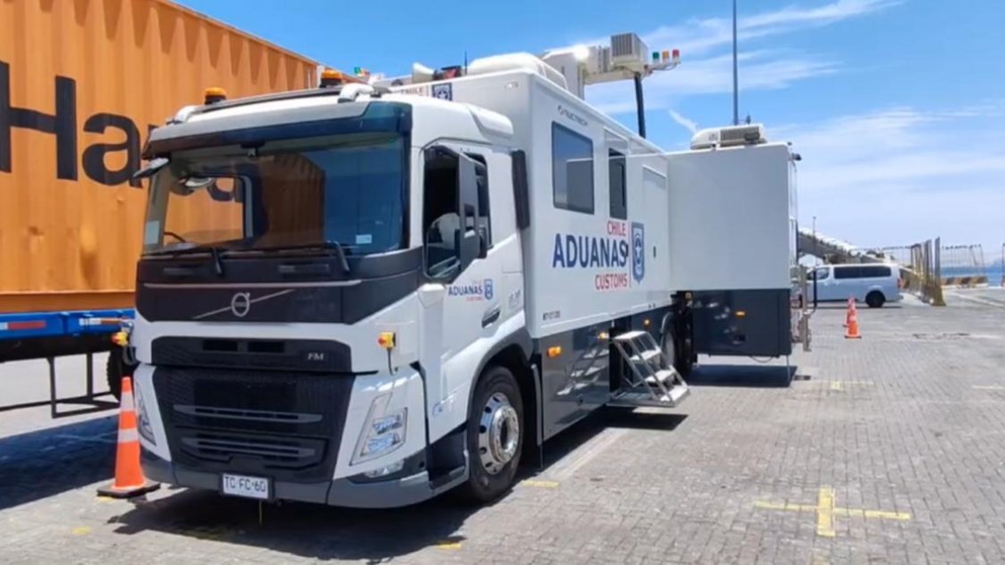 Gobierno entregó camiones escáner para Tarapacá y Antofagasta