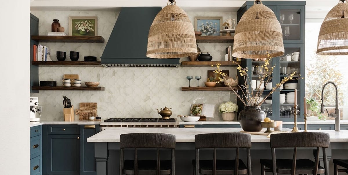 10 things interior designers always notice when they walk into a home