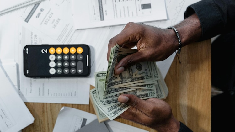 Labour codes 2025 explained: How the new gratuity formula impacts your ...
