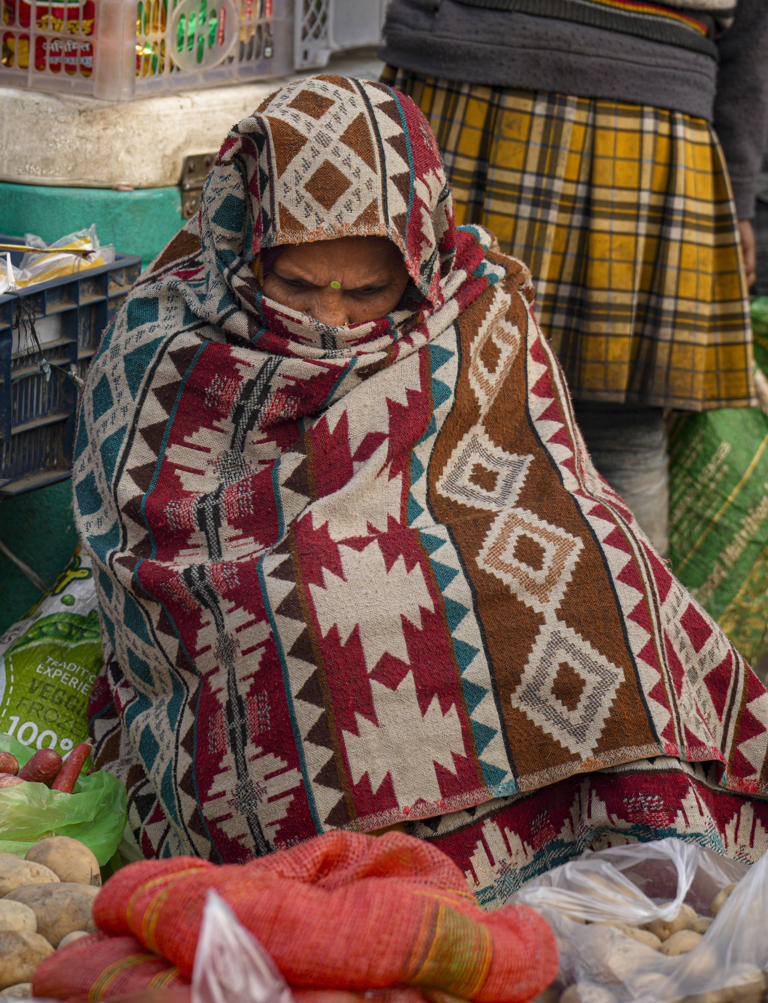 Cold wave grips Delhi for 4th straight day as temperatures remain low