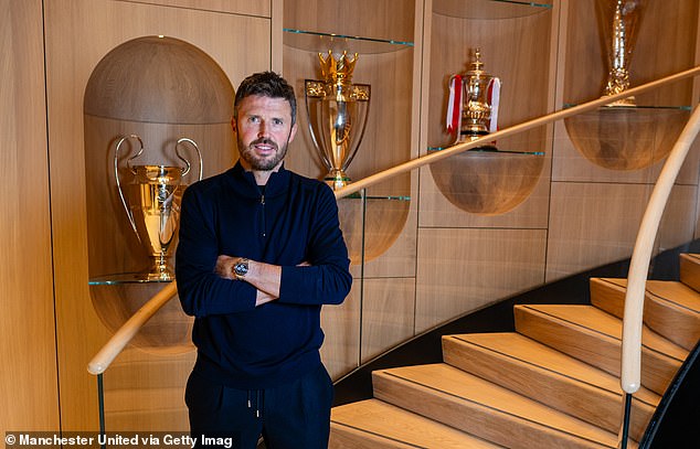 Michael Carrick appointed Man United head coach: Club legend beats ...