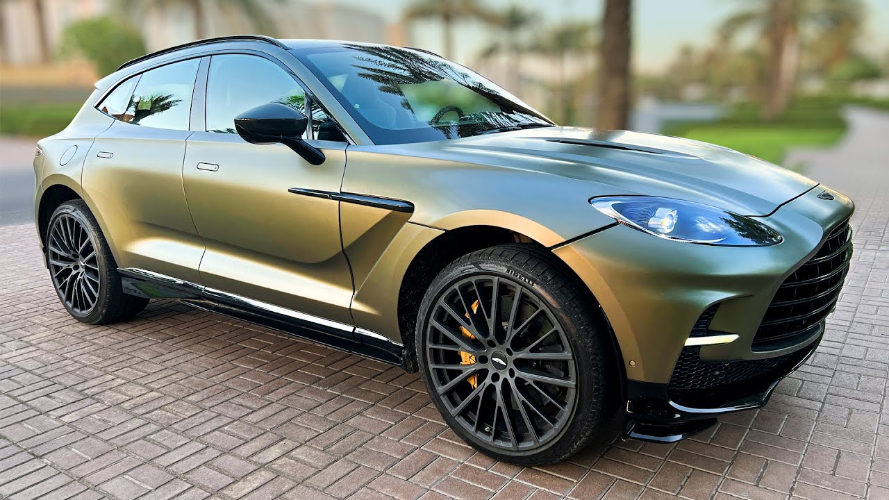 World's fastest SUV - Aston Martin DBX707