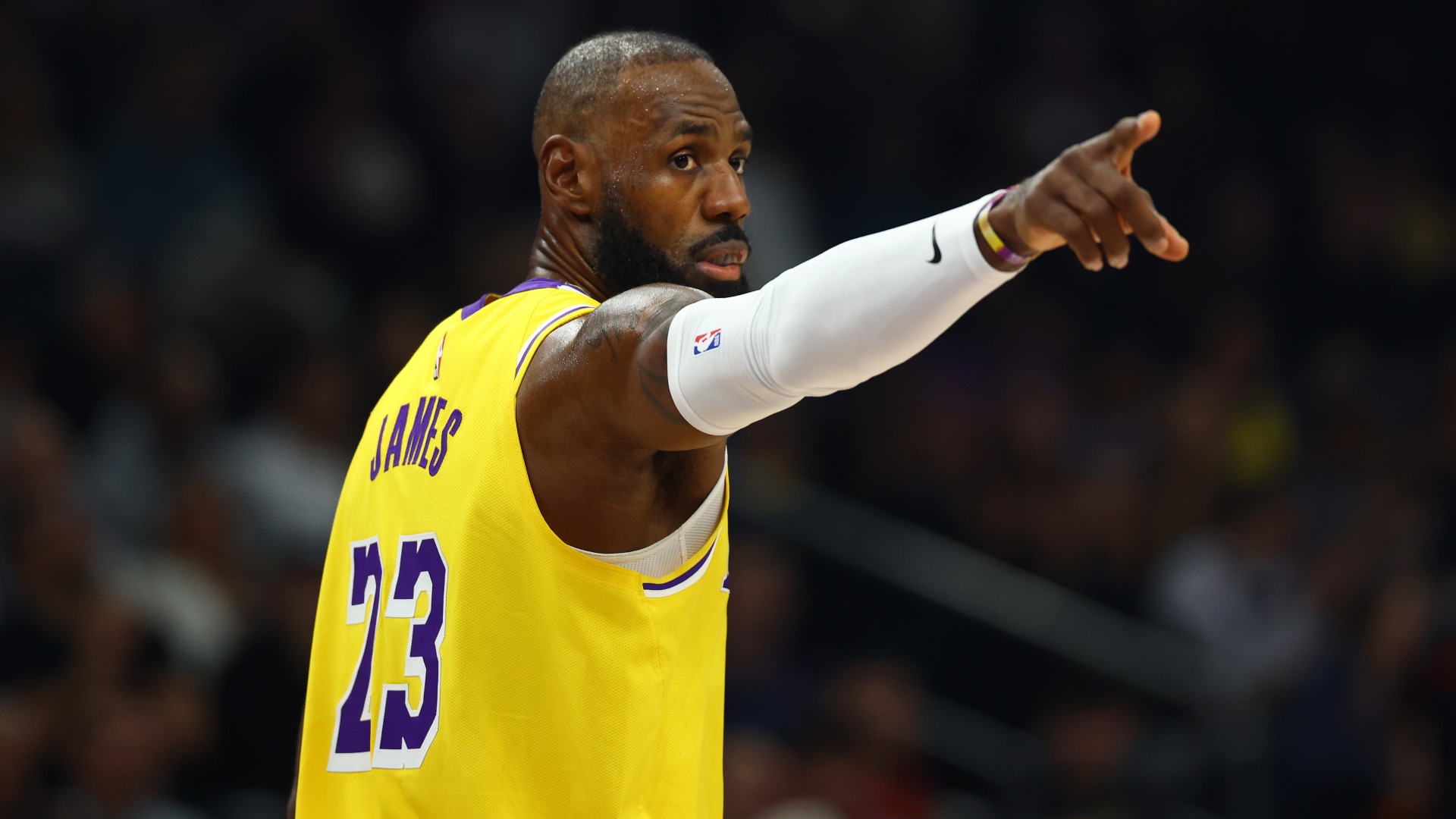 Will LeBron James announce his retirement before 2026-27 season?