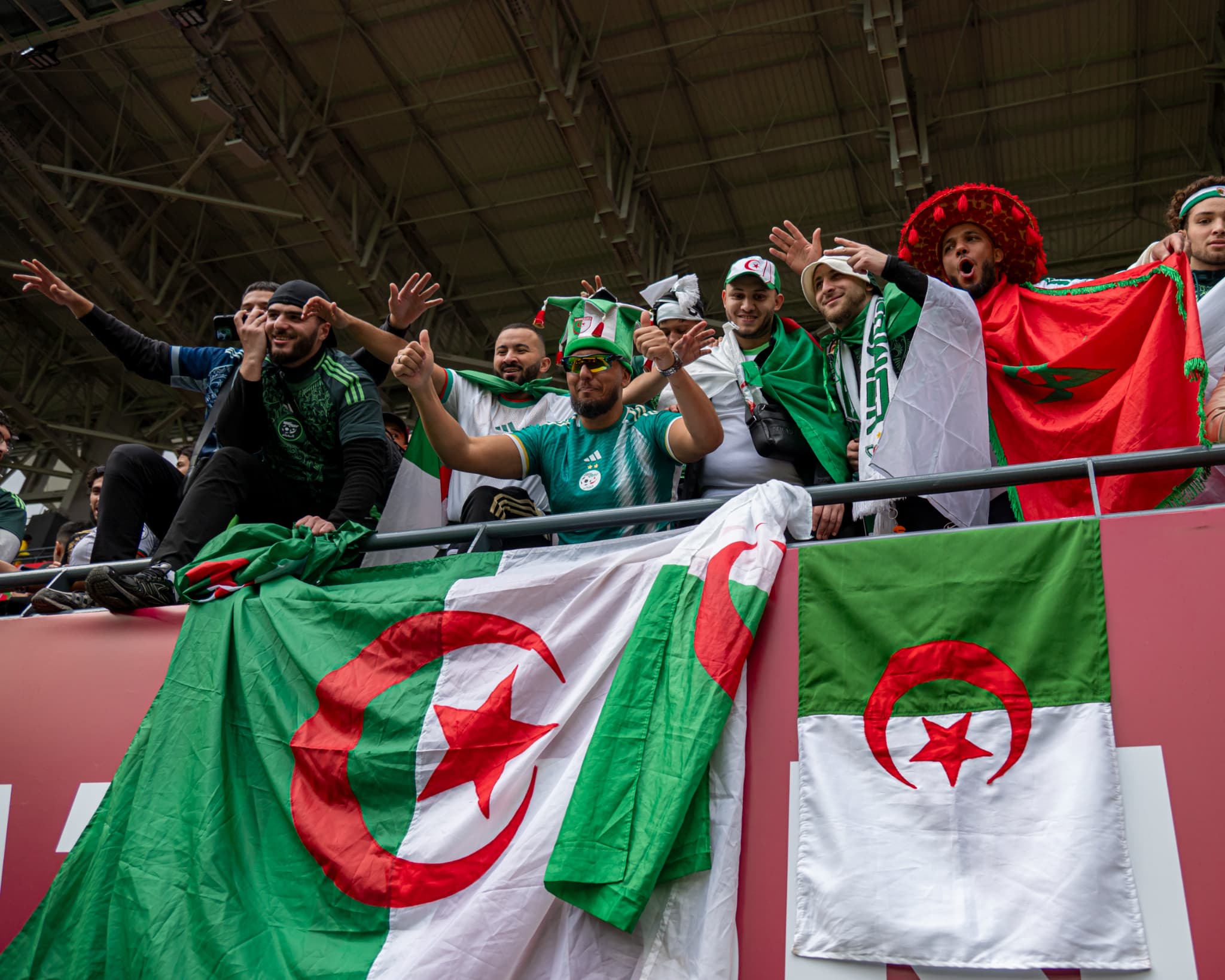 CAN 2025: le supporter algérien arrêté pour avoir déchiré des billets ...