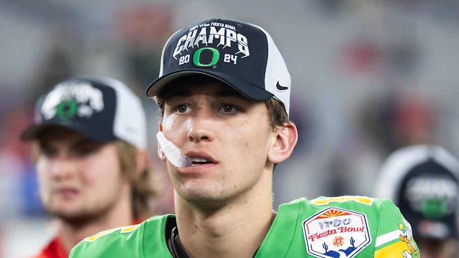Potential transfer destination for Oregon quarterback Austin Novosad ...