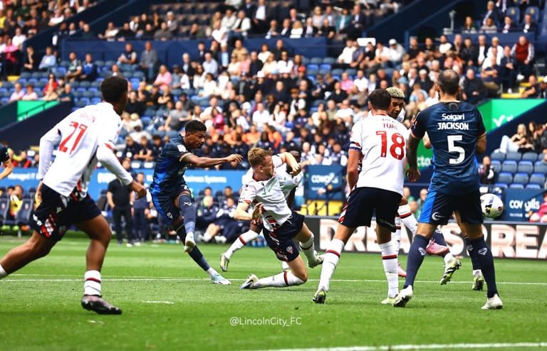 Bolton Wanderers loan star recalled - replacement already lined up