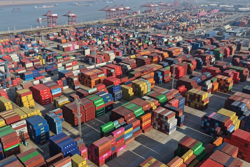 China's trade surplus rewrites the record books