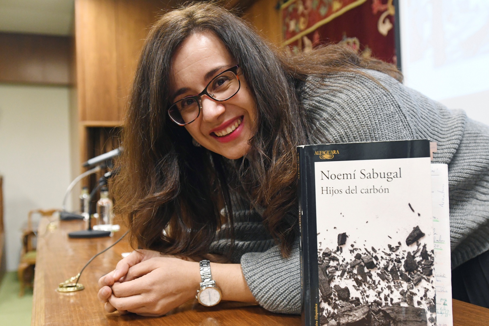 Noemí Sabugal gana el XLVI Premio Internacional Julio Camba con un ...