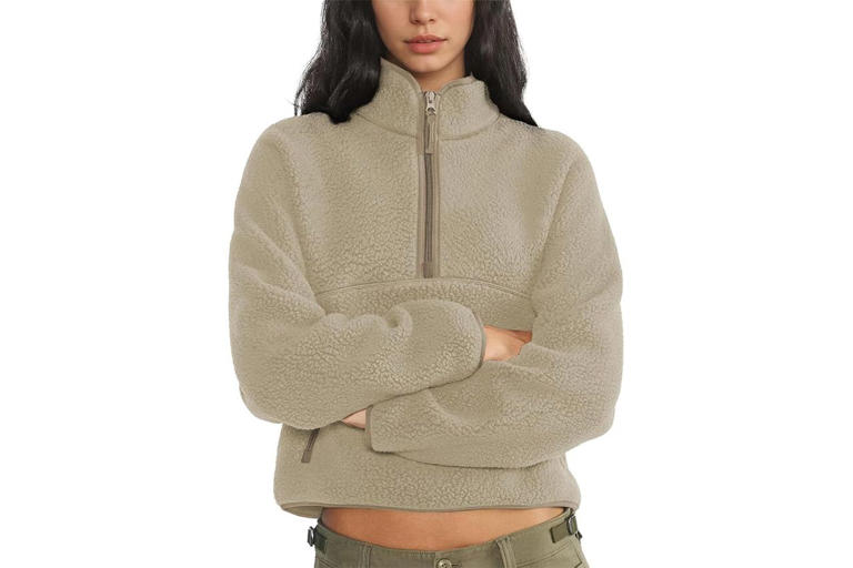 Cigarette jeans, funnel-neck fleeces, and cozy Ugg boots are NYC-girl ...